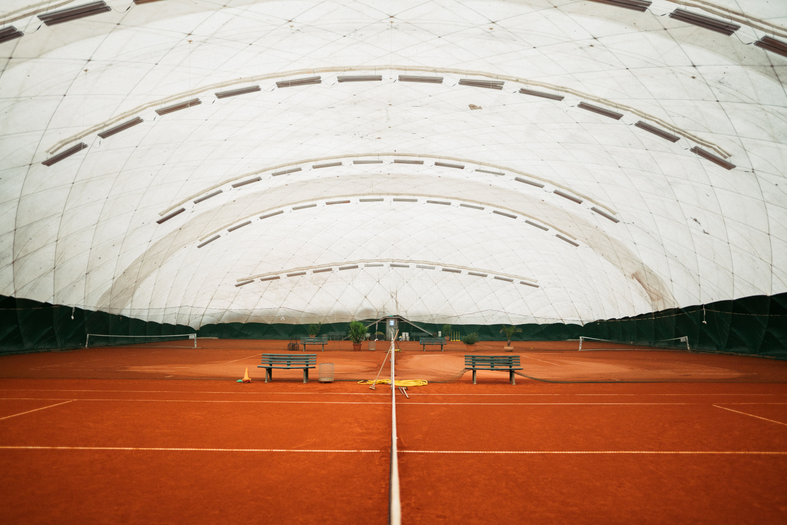 Tennishalle - TC Rot-Weiß